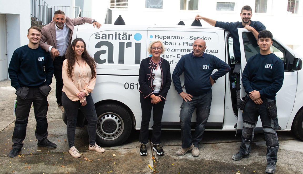 Fachmann für Installation, Wartung und Reparatur von Sanitäre ...